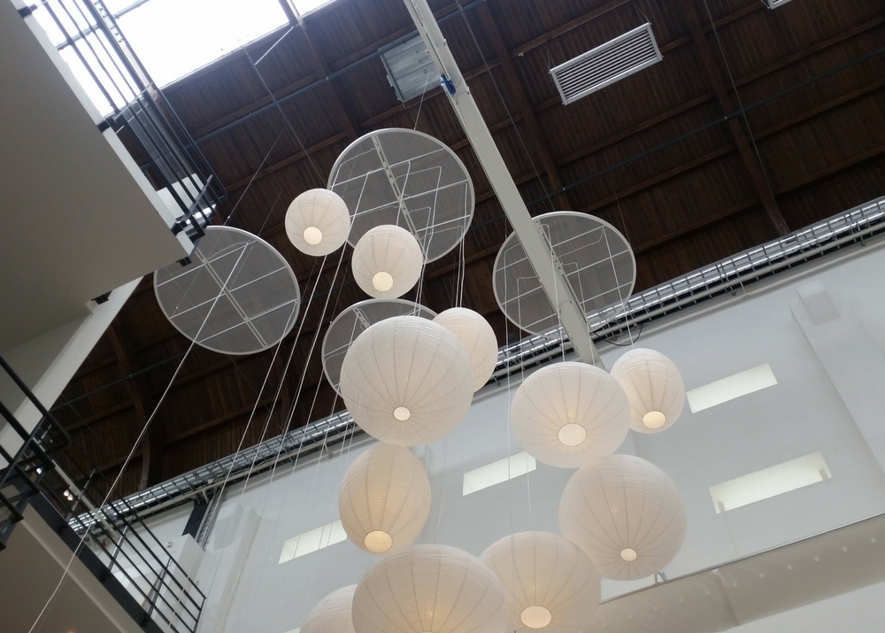 Levitating roundels - tego.se